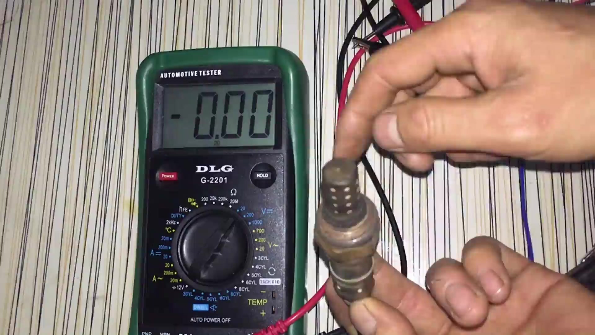 第二招,用一个打火机检测4线氧传感器的好坏