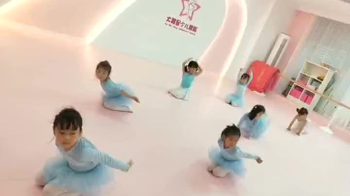 【大武星艺体培训学校】舞蹈这件事特别公平!你不花时间没法跳会