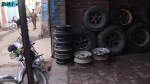 损坏的汽车轮毂修复,修一修还能再用3年,这技术真牛!