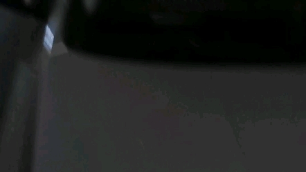 朗逸这款车更换雨刮器特别的简单,自己都可以换