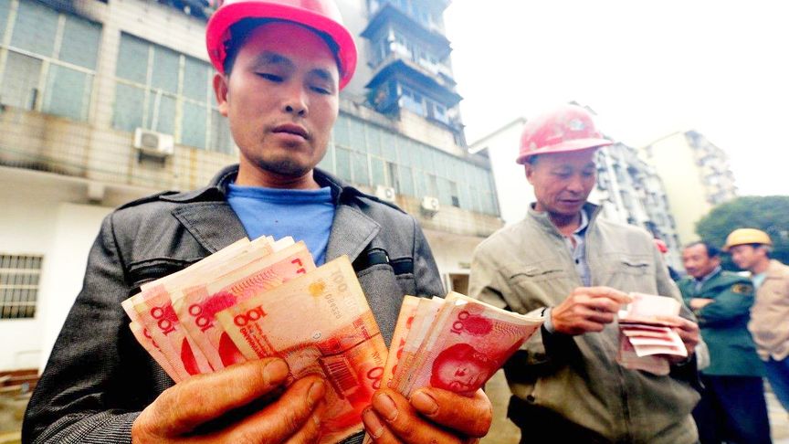 农民工为什么不交社保?背后原因令人深思!