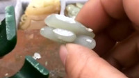 玉石真假鉴别方式方法一看就会,真玉石里面有玉茬子,其实它们很脆弱!