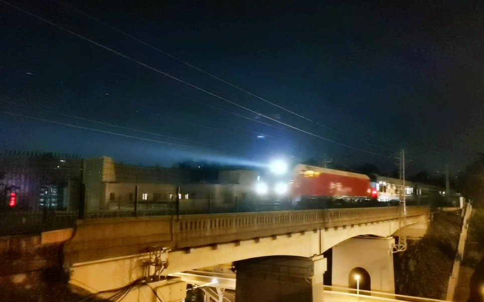 武局南段HXD1D-0009牵引T128次(东莞东->成都)旅客列车!(1)