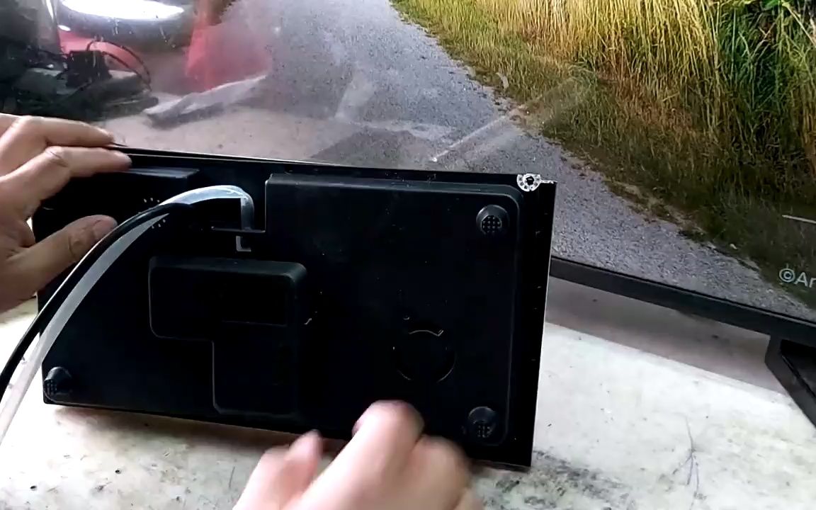 茶台烧水壶不通电,不拆动电路板维修,只换1支二极管解决好