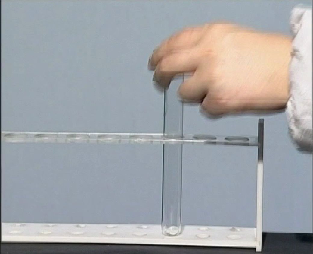 氢氧化钠的一些性质