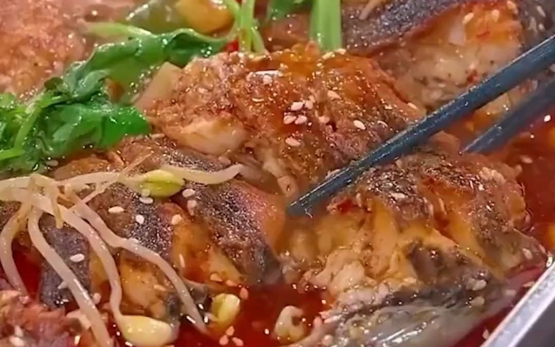 喜欢吃烤鱼的,这个不锈钢烤盘一定要安排上,电磁炉,煤气灶都可以用