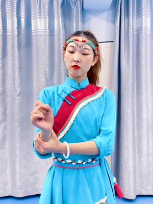 ...像不像刚揍完高老师?《硬手基础组合》欢迎来到“小莹舞蹈讲堂”