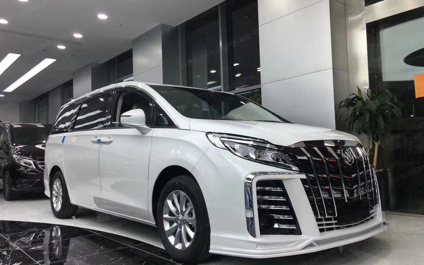 最新款别克GL8七座商务车 豪华定制报价及配置