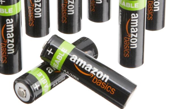 测试电池是否有电的小方法,只需要一个小动作,估计很多人不知道