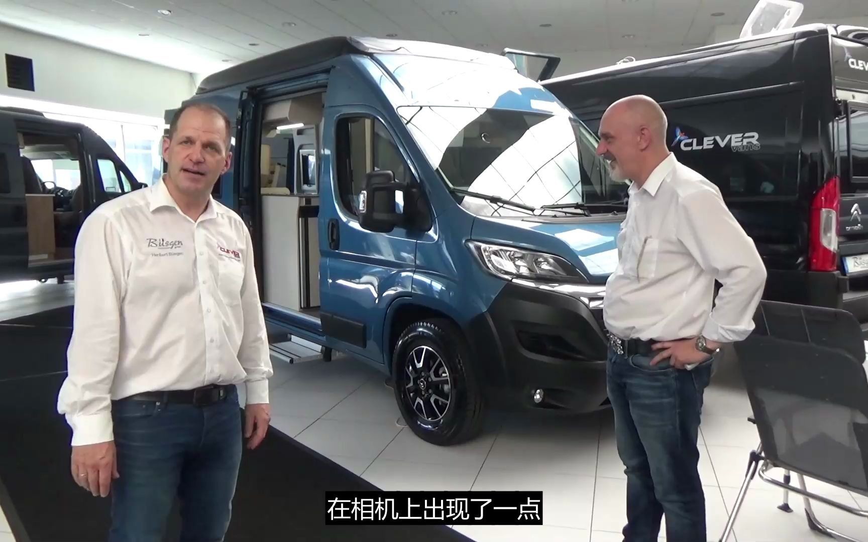 2022最新款雪铁龙5.4米升顶B型房车(机翻字幕)