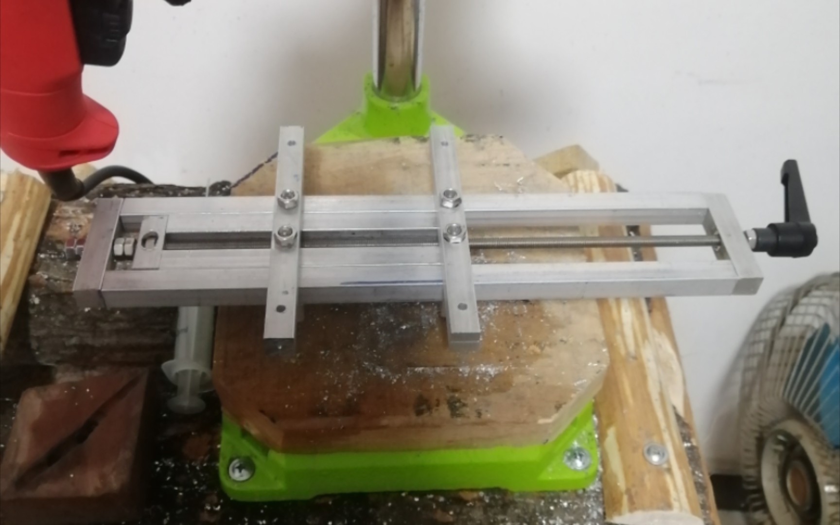 制作一个滑台