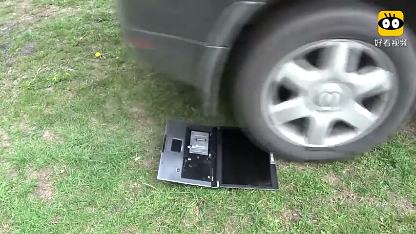 转载 疑似鸡蛋狂魔砸电脑 砸电脑的你不要的话给通化,石家庄,哈尔滨,...