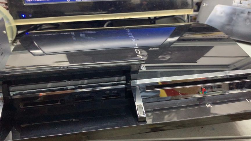 Ps3初版机,集合ps1,ps2的功能,游戏是多么的经典