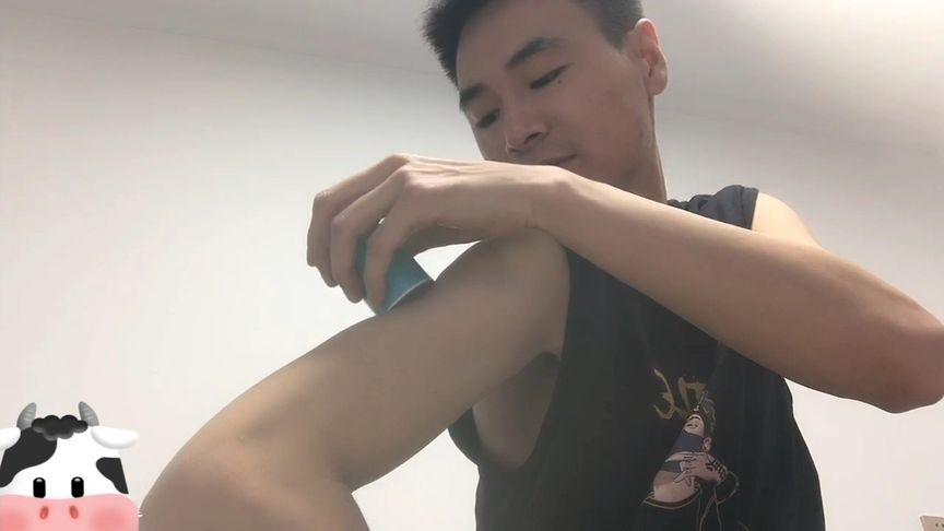 佩戴动态血糖仪观察血糖,不用扫描蓝牙五分钟传输一次数据很方便