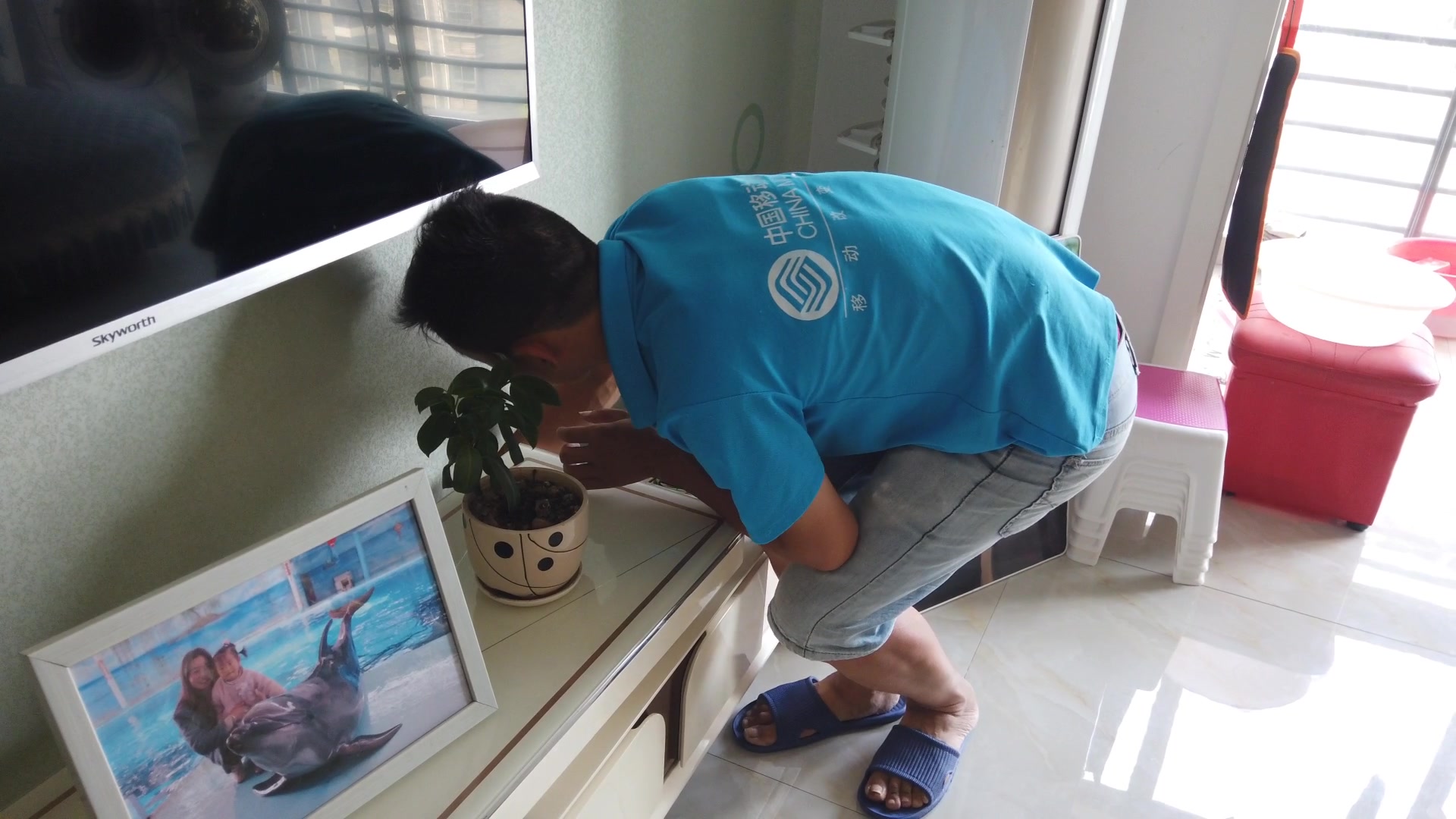 家里的机顶盒或者光猫坏了,换一个新的要收钱吗?听听移动资深老员工...