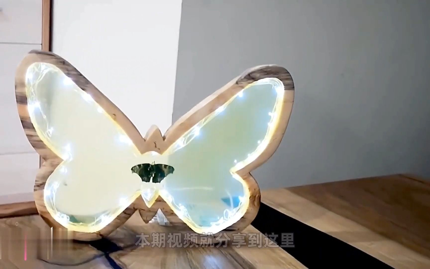 牛人把木头和树脂,纯手工打造成万元级藏品,成品有钱也买不到