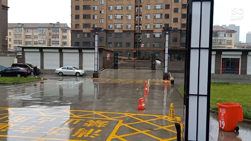 我们这边租房子还的办手续,蛮复杂的,不知道其它地方是否也一样