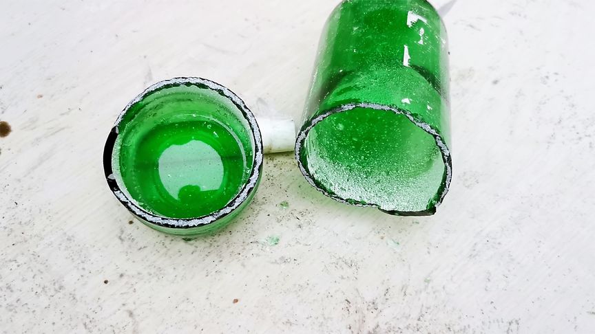 才知道,用普通角磨机也能切割玻璃,再也不怕玻璃渣子飞溅伤人了