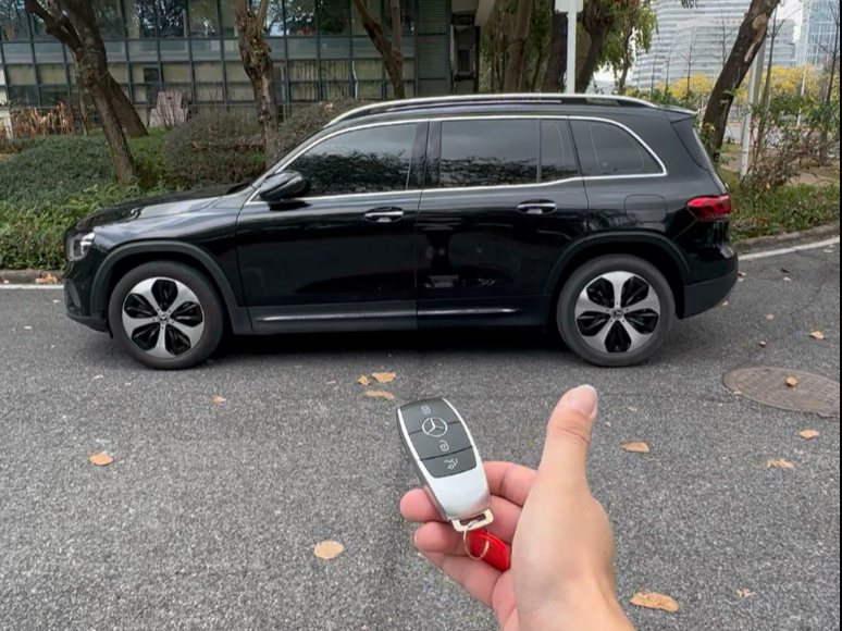 沉浸式开奔驰GLB220