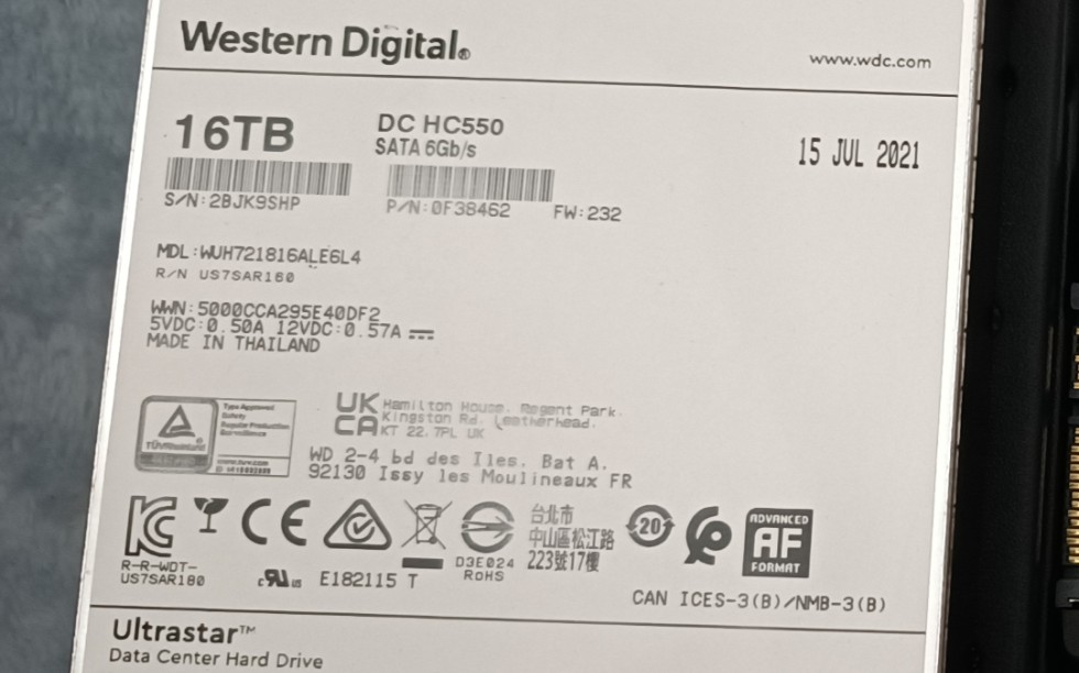西数16TB机械硬盘HC550从开机启动、自检蜂鸣、空载、随机读取、...