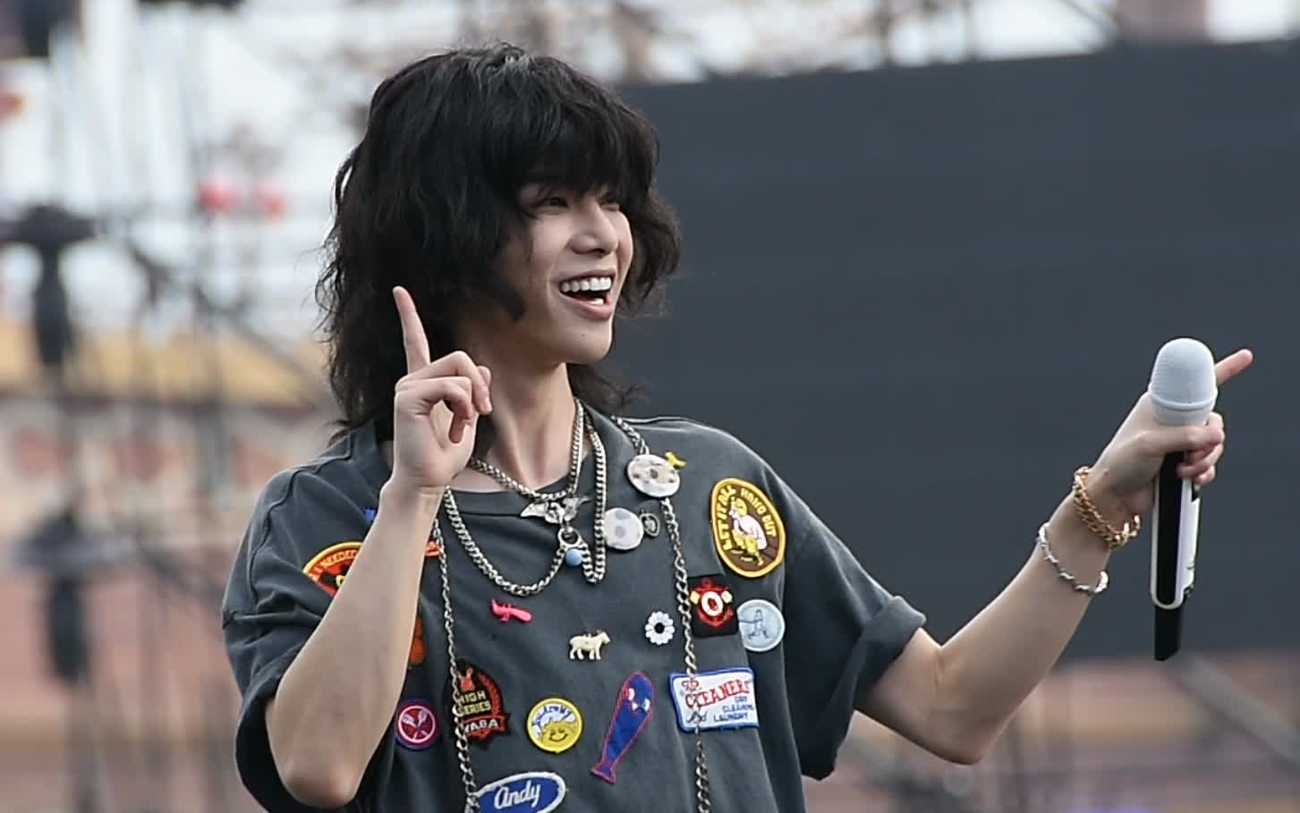 【华晨宇】2021.11.28华晨宇海口火星演唱会下午场(饭拍)