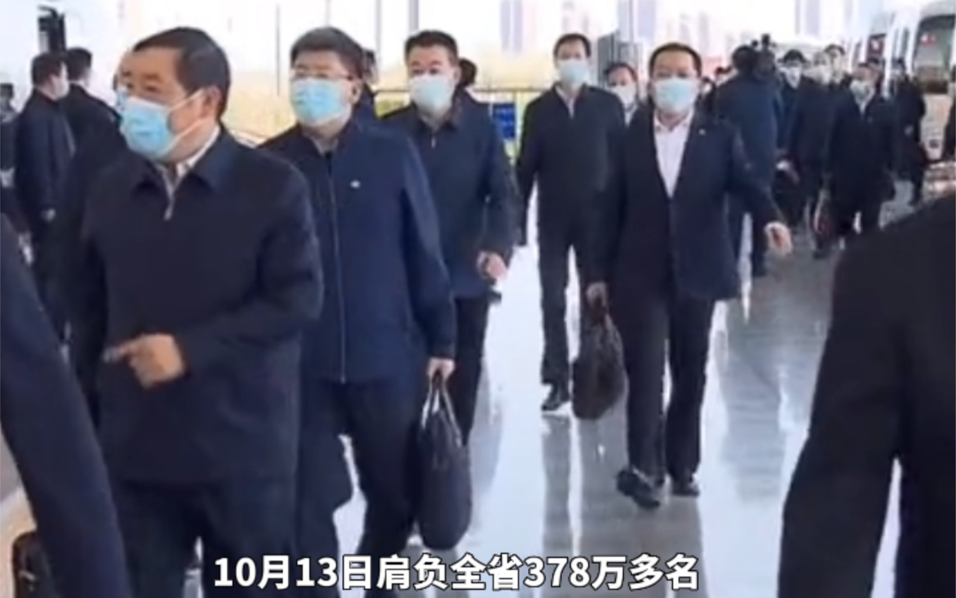 ...安徽省出席中国共产党第二十次全国代表大会的代表启程赴京,向大会...