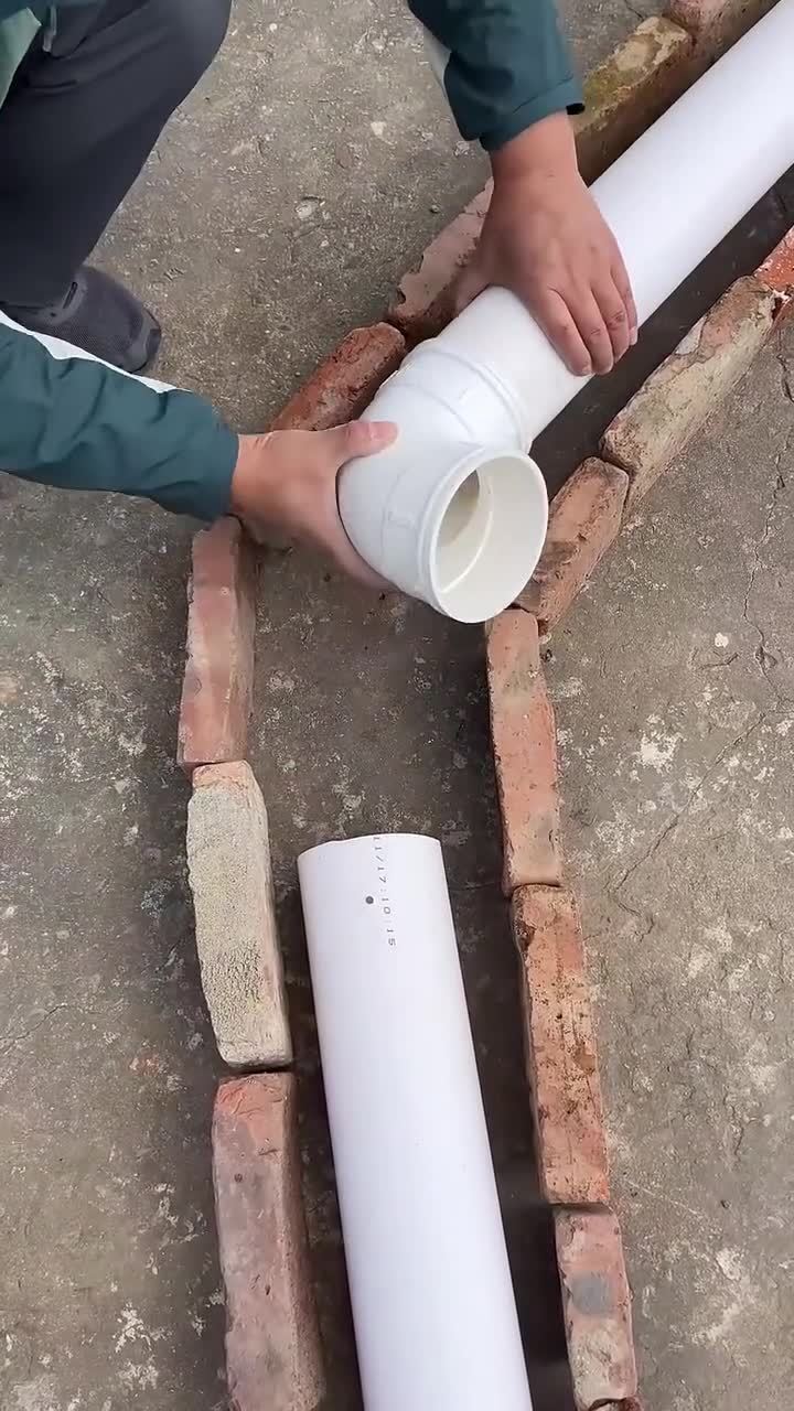 如何将这两根非常规角度的水管无缝的连接起来?这神器绝对惊呆你