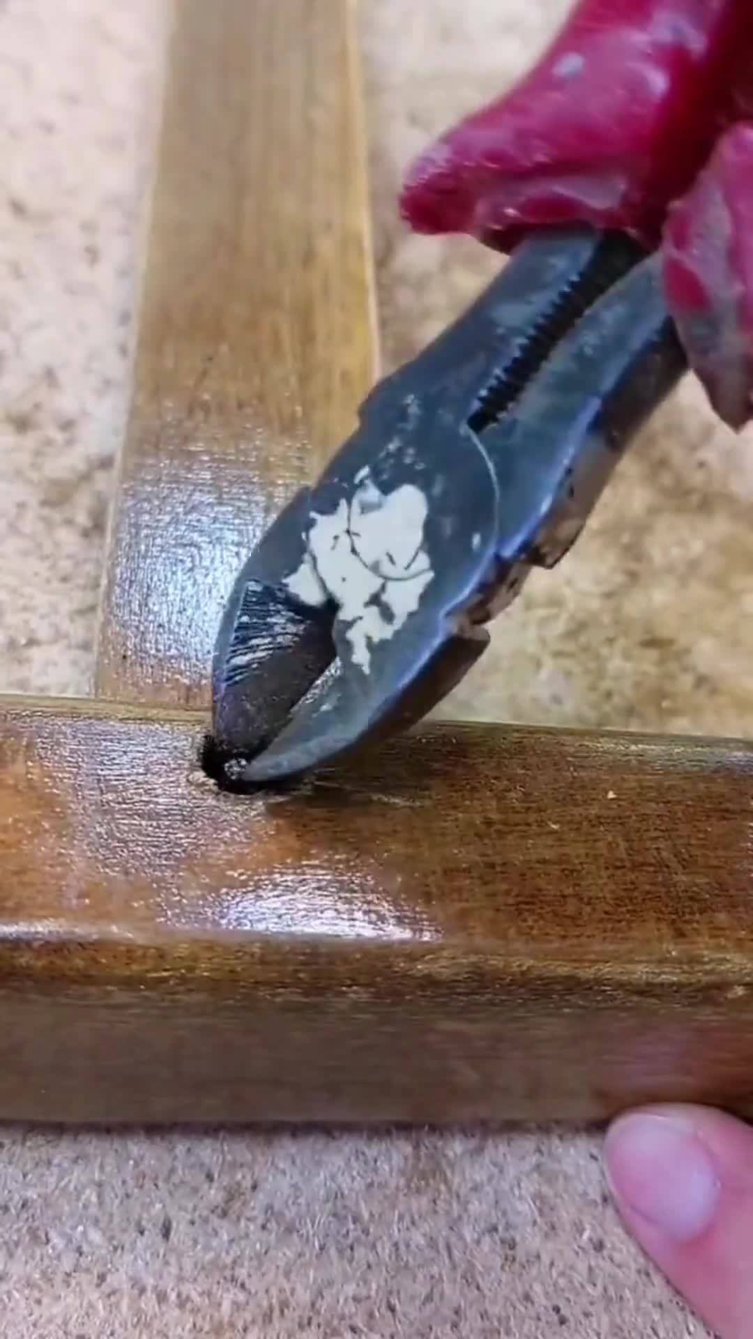 取钉小技巧#生活小技巧