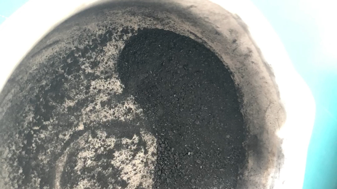 碳粉的研磨