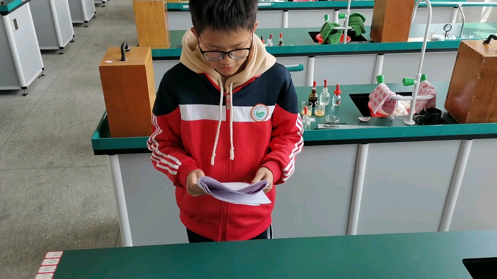 初中生物实验三:制作人的口腔上表皮细胞临时装片