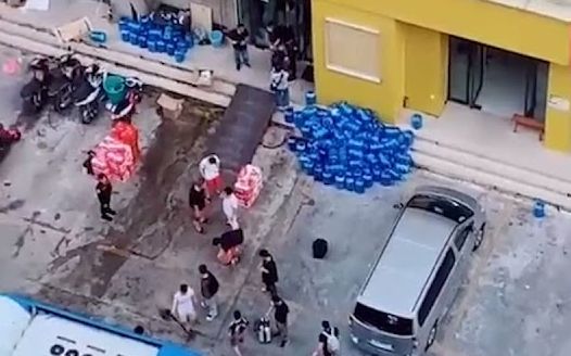 中国小伙被骗到柬埔寨从事电信诈骗,逃脱后讲述“杀猪盘”背后的套路!