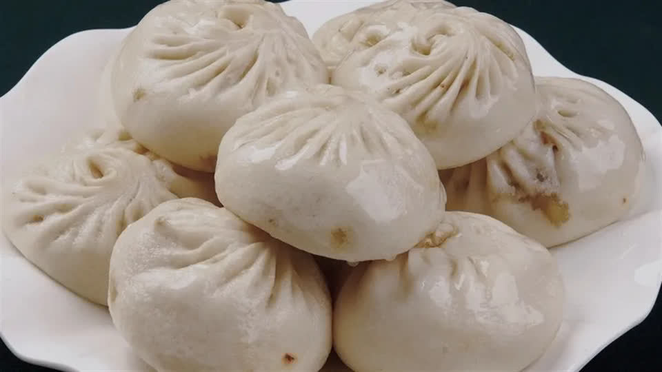 东北酸菜大包子做法来啦,详细讲解,个个松软不塌陷