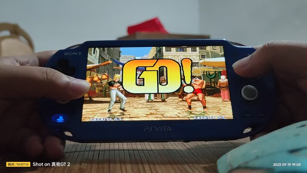 PSV 拳皇98 fbalite模拟器可以切换控制台,今天才发现这个功能