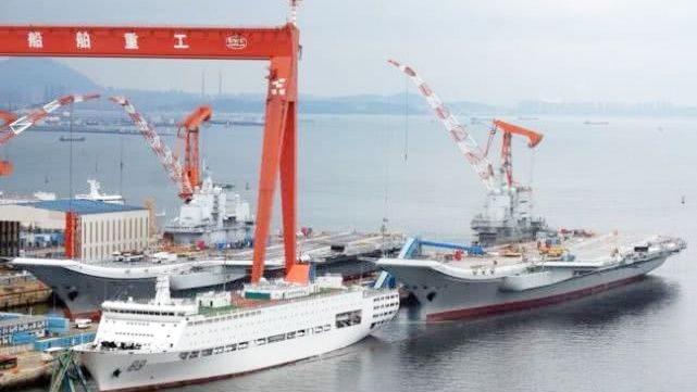 又一艘055将服役,军迷大呼过瘾,但命名城市不够用了