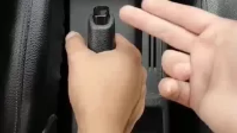 手刹放不下来?肯定是有原因的,你了解吗?