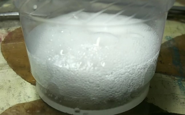 过氧化氢和次氯酸钠之间的碰撞