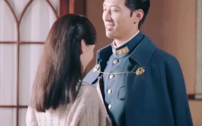 三哥喜欢挠林妹妹痒痒