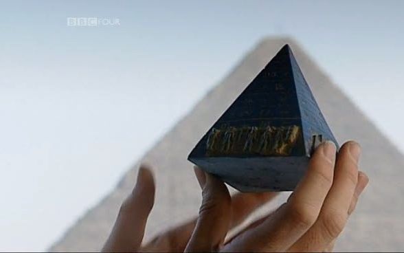 金字塔蕴含的数学理论