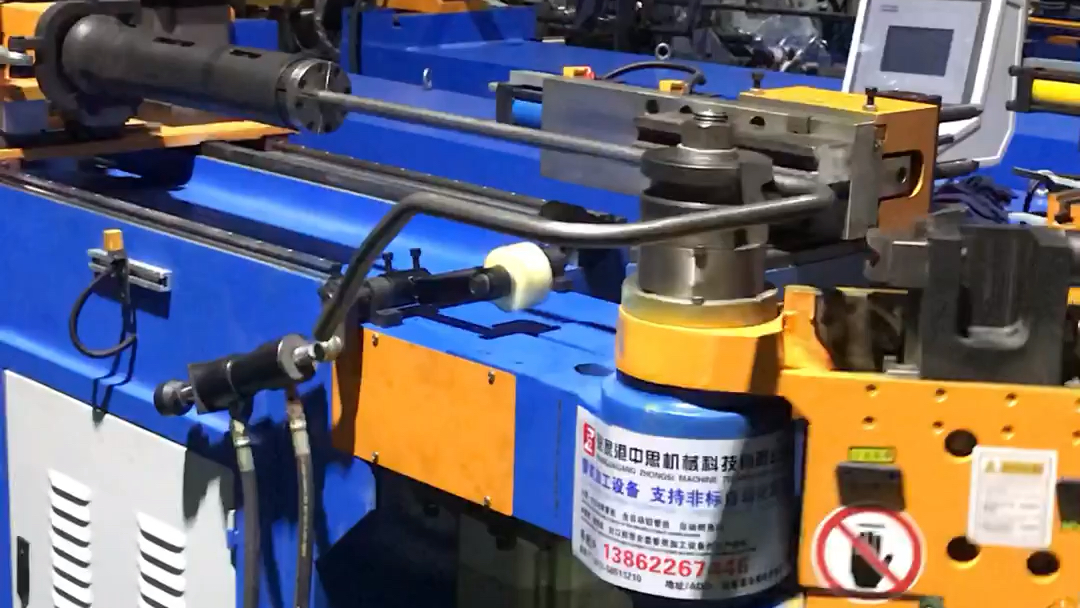 全自动弯管机 数控自动弯管进行中