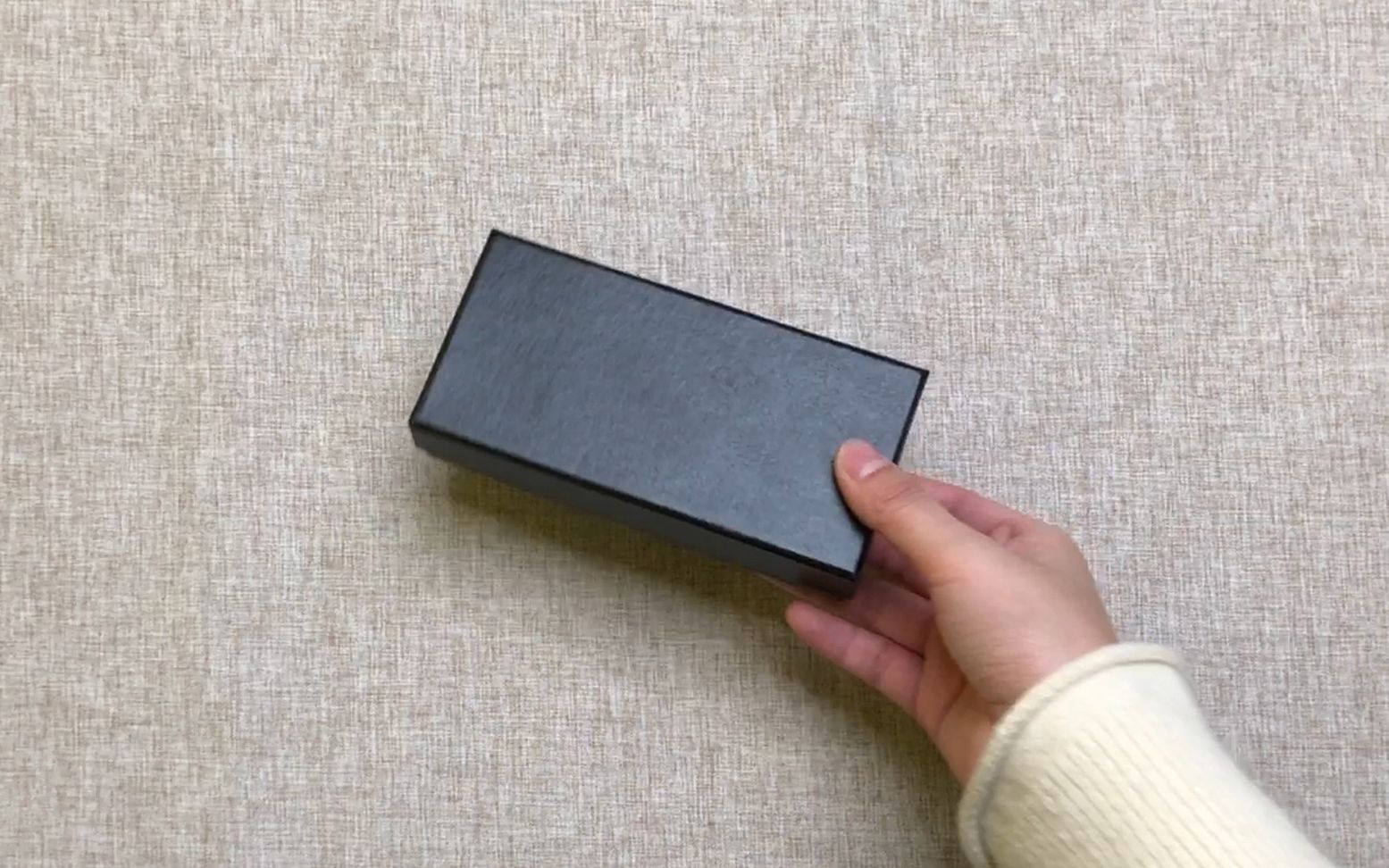 某多多69元买的“DW手表”开箱,打开盒子那一瞬:我不淡定了!