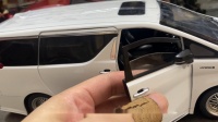 1:18丰田埃尔法自动开门合金汽车模型功能展示。店小贰模型。