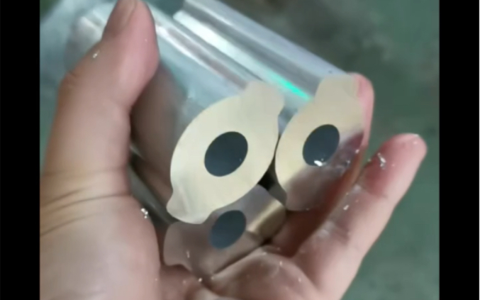 以下为sk550分离式退刀切割,客户寄试切材料,切割面光亮#切铝机 #...