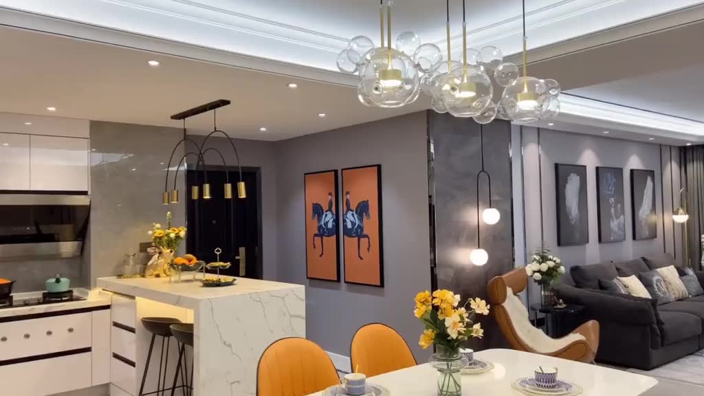 开放式厨房加客厅,装修一定要选个自己喜欢的,谁的意见都不如自己的...