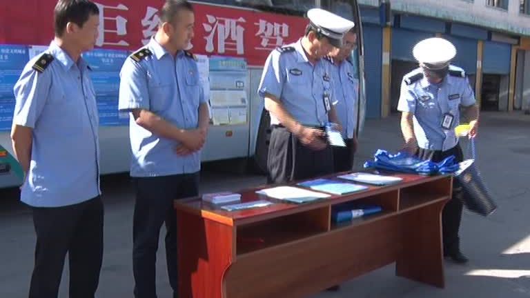 红古交警深入企业开展交通安全宣传活动