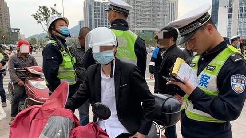 交警满街查超标电动车,为啥不直接查源头厂家?真相让人不敢相信