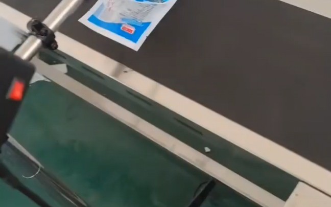 墨盒在线喷码机食品塑料袋喷码效果