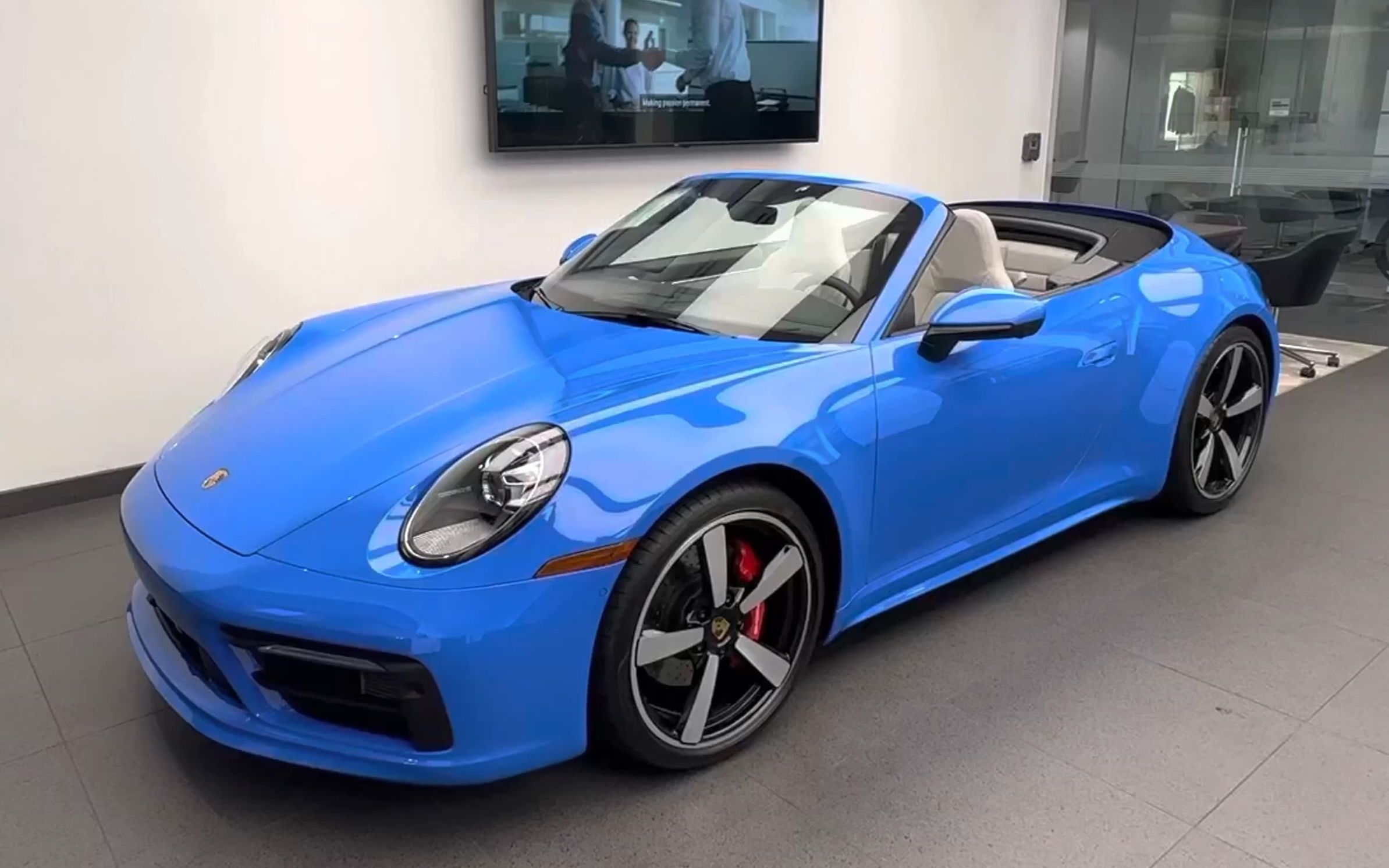 【4K鉴赏】保时捷 敞篷911 Carrera S Cabriolet 鲨蓝色
