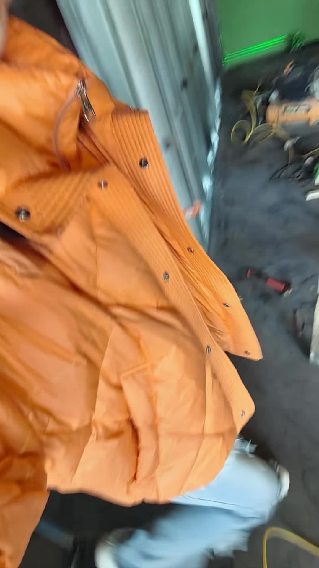 我也想回复啊,问题是我要自己去画CAD做效果图,还要去跑装饰城,了解...