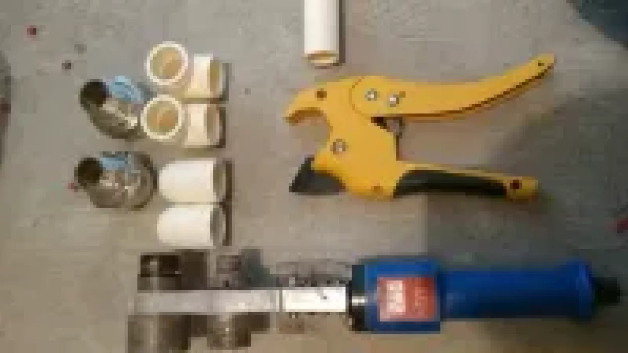 PB管件热熔技巧和PPR管件临时抢修的小窍门,学到了就是赚到了