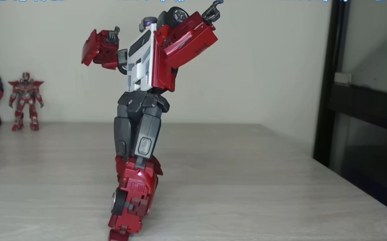 此处应有双厨狂喜,变形金刚DX9飞天虎封锁